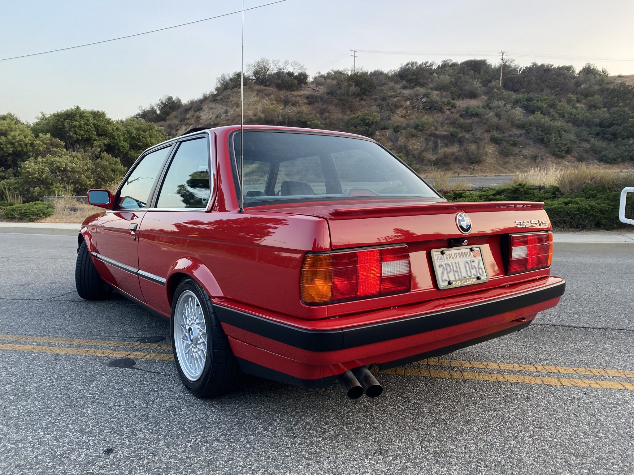 1989 BMW 325is 5-Speed – Sesame Cars