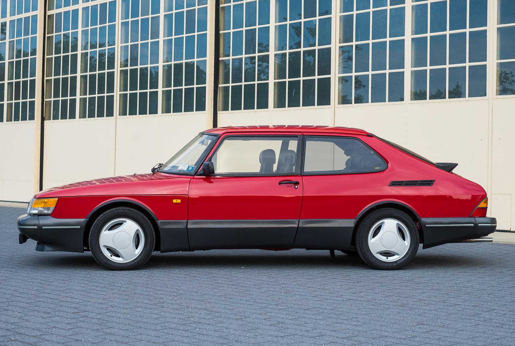 1990 Saab 900 SPG – Sesame Cars