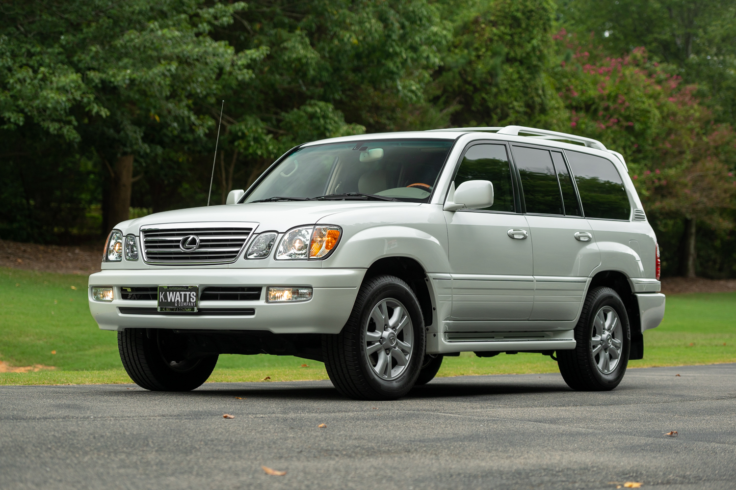 2004 Lexus LX470 – Sesame Cars