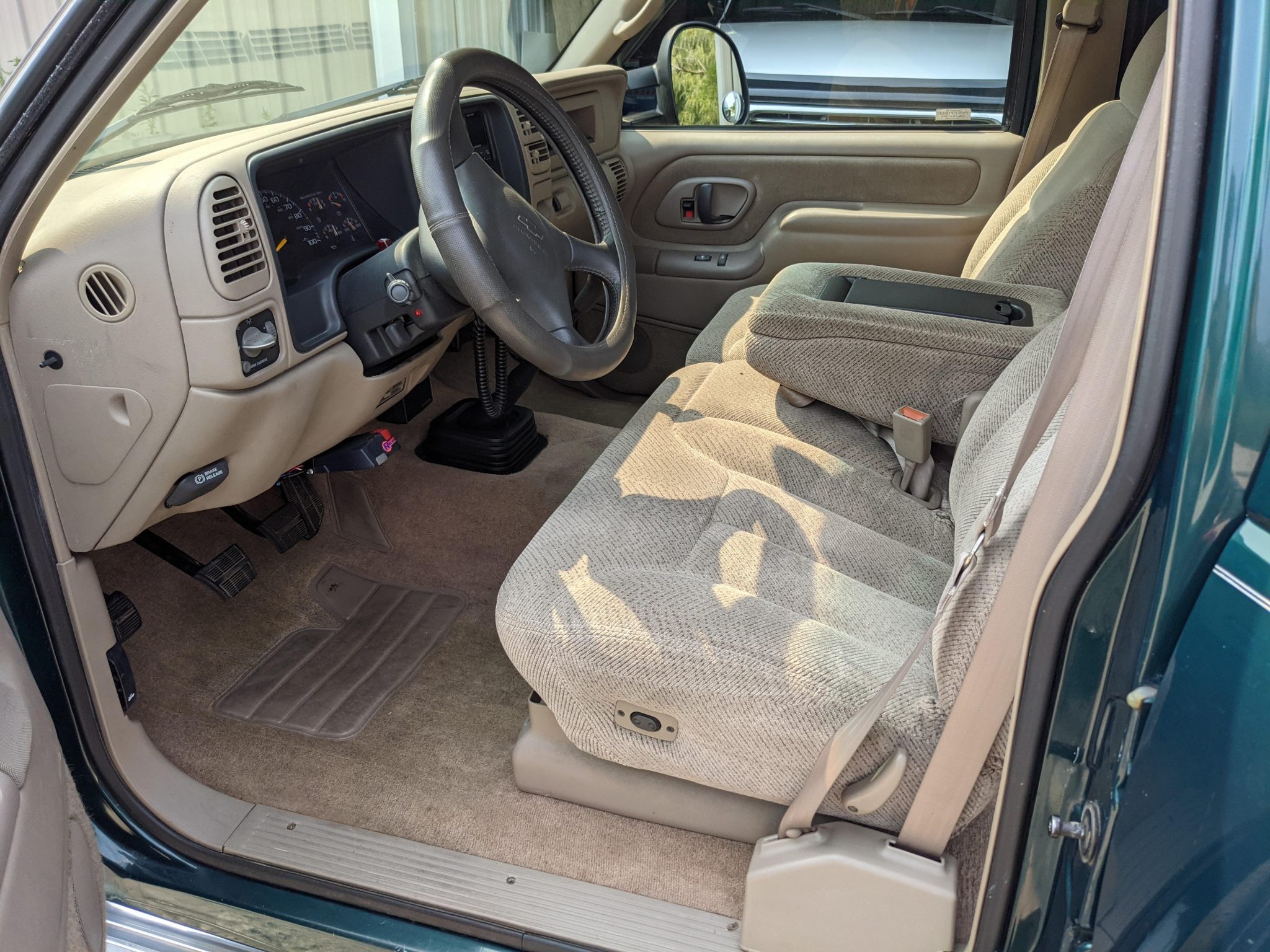 1998 Chevrolet Silverado C3500 Crew Cab Dually 5-Speed – Sesame Cars