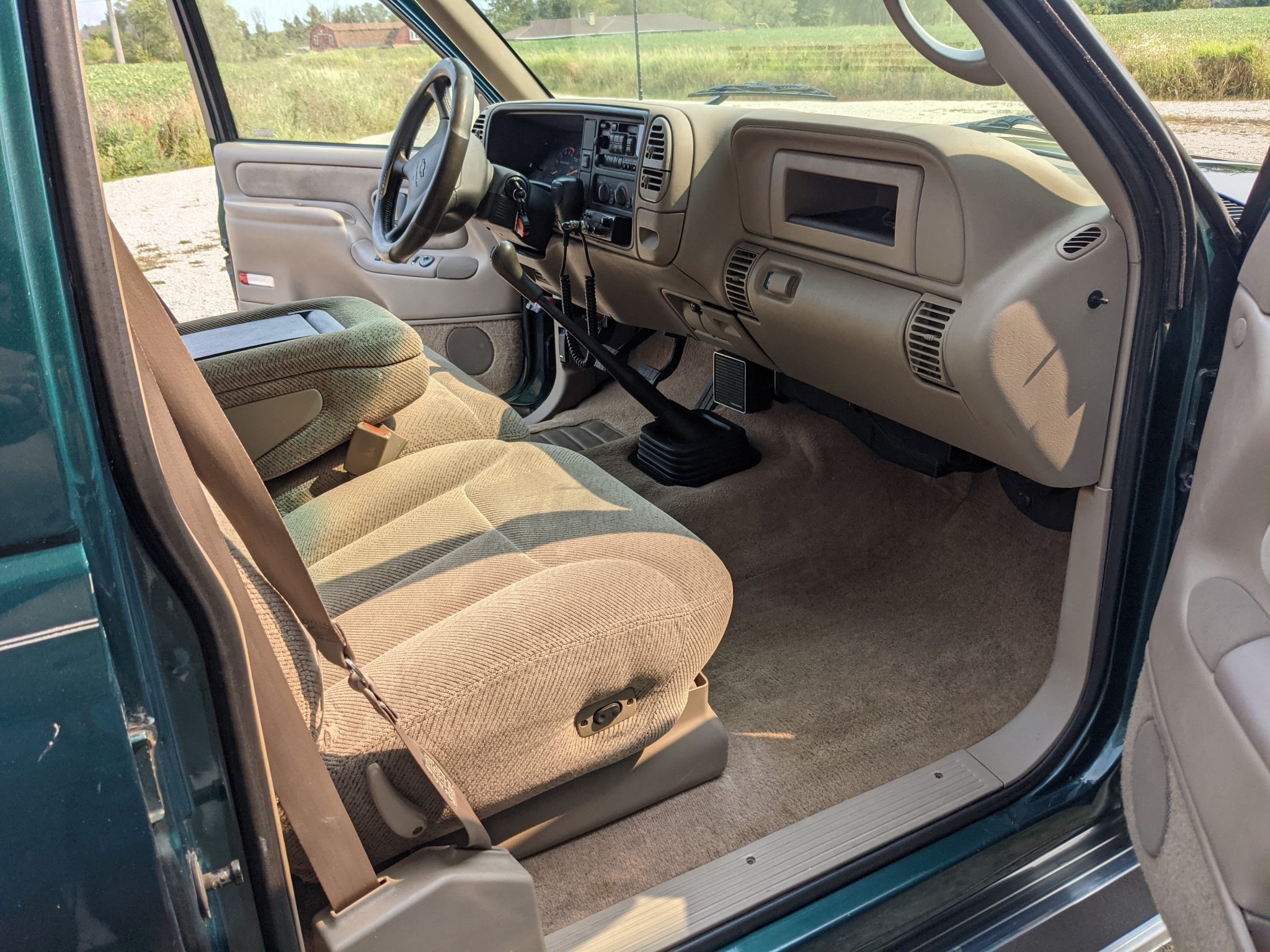 1998 Chevrolet Silverado C3500 Crew Cab Dually 5-Speed – Sesame Cars