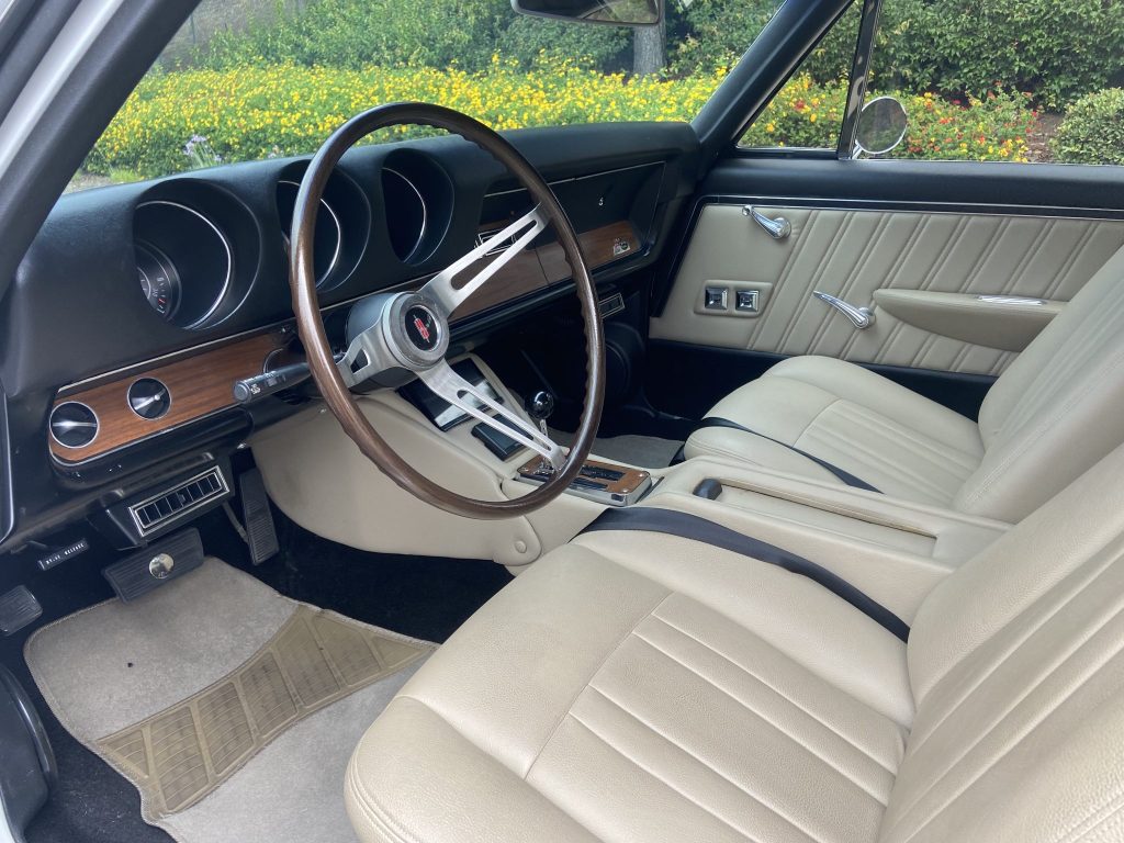 1968 Oldsmobile Cutlass Supreme Holiday Coupe – Sesame Cars