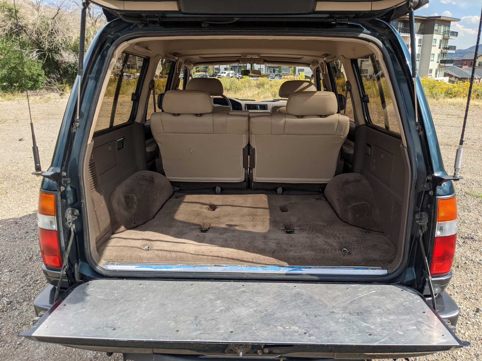 1997 Lexus LX450 – Sesame Cars