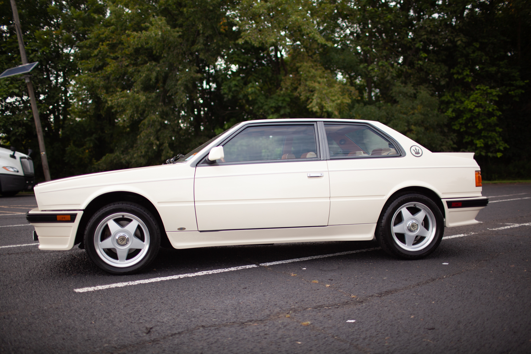 1987 Maserati Biturbo Si 5-Speed – Sesame Cars