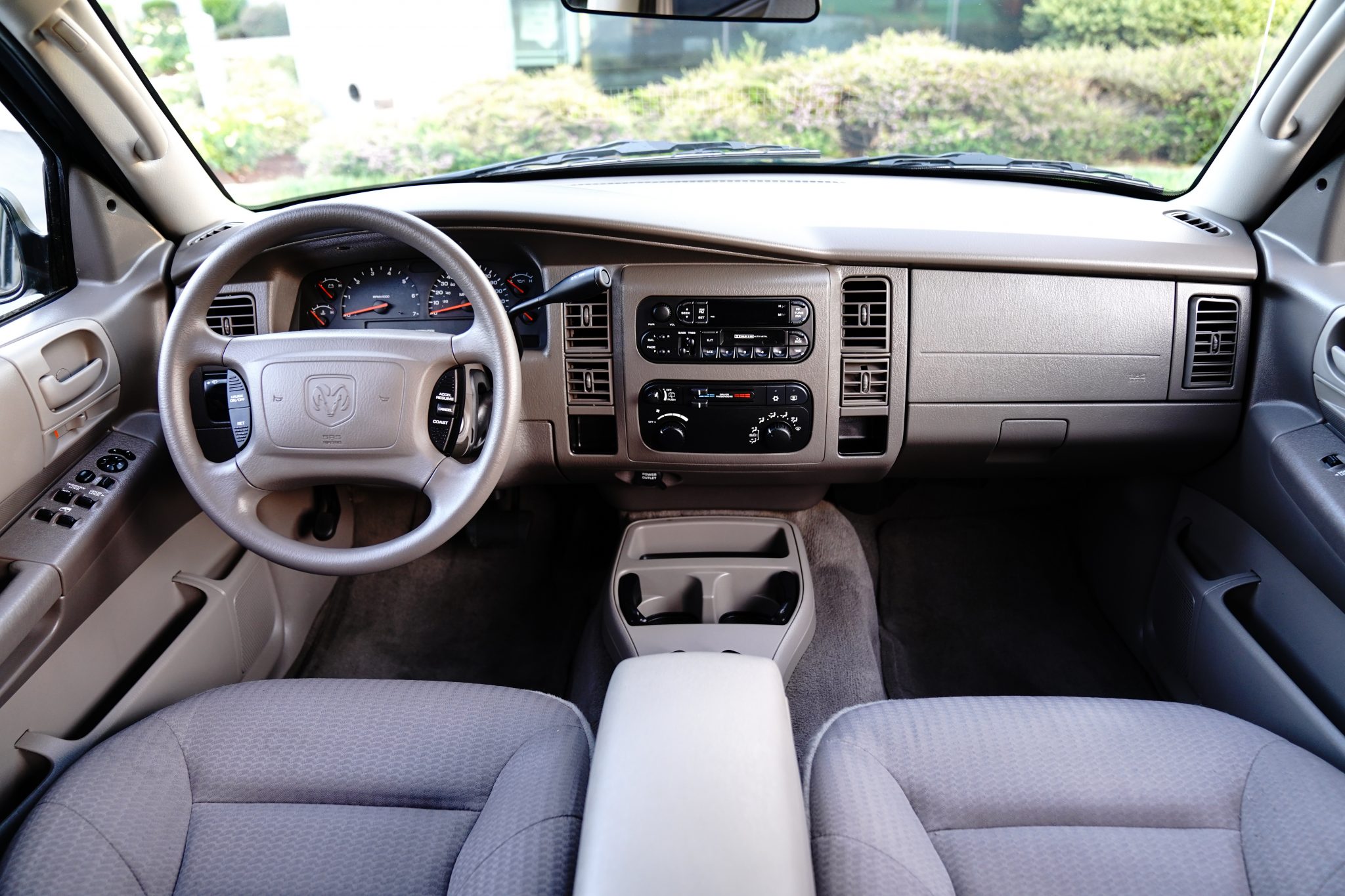 2002 Dodge Durango Sport – Sesame Cars