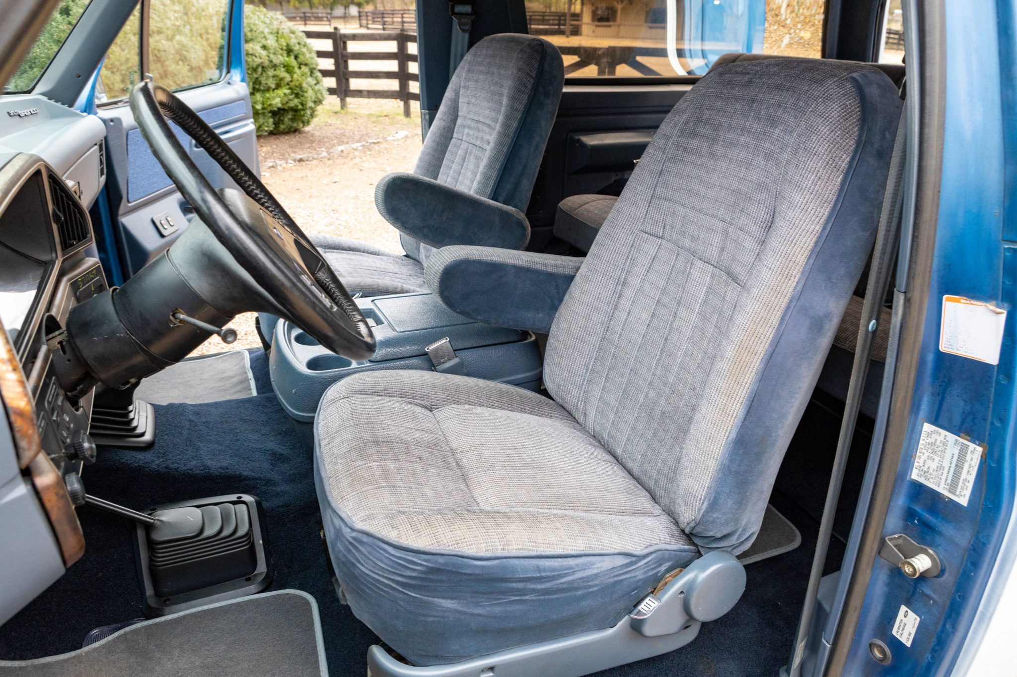 1991 Ford Bronco XLT 5-Speed – Sesame Cars