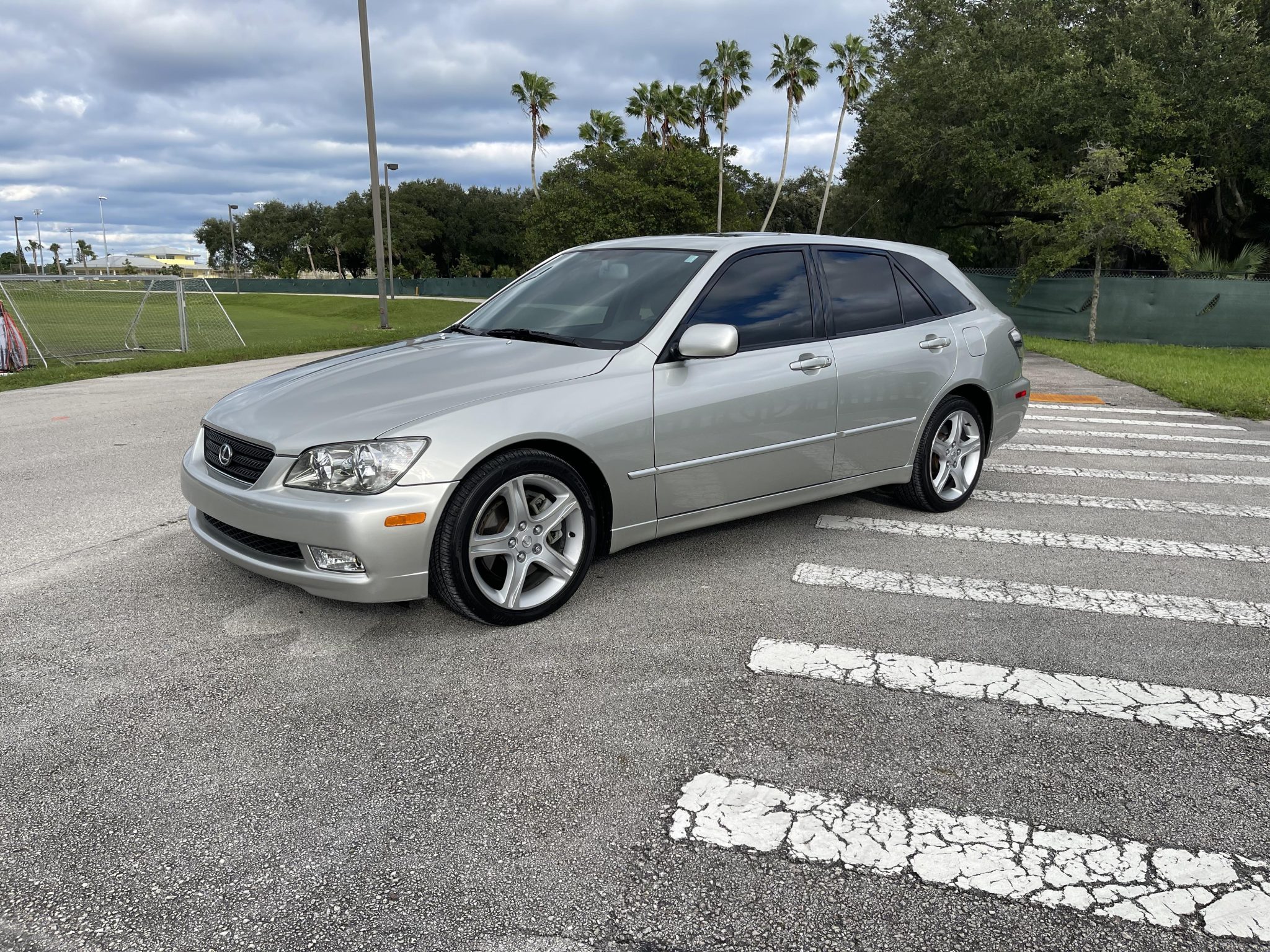 2002 Lexus IS300 SportCross – Sesame Cars