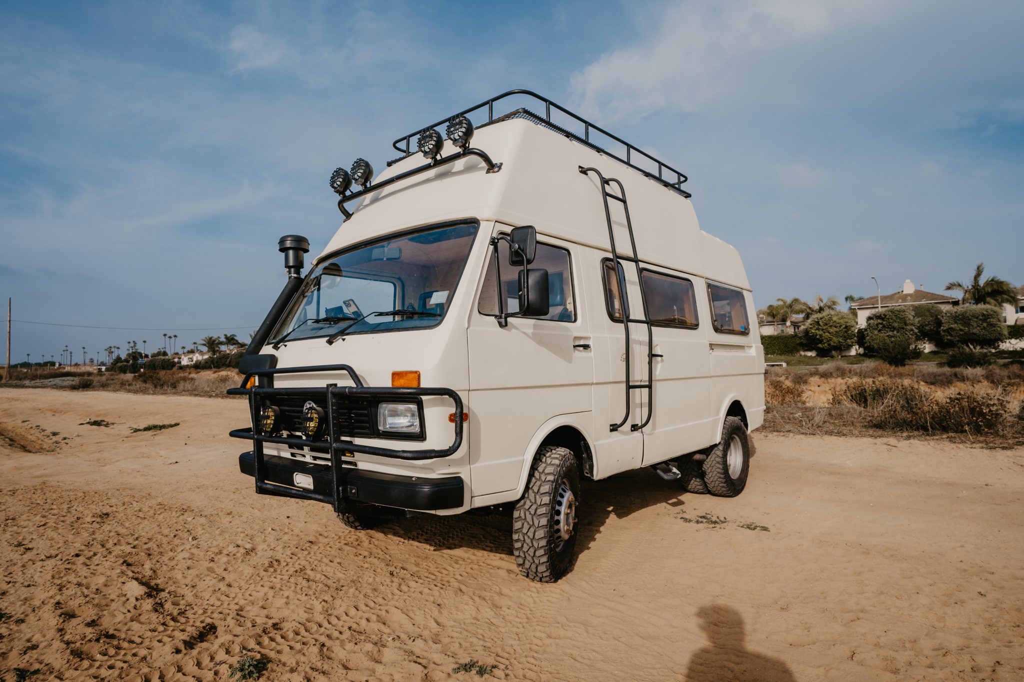 1989 Volkswagen LT45 Dually Camper Conversion – Sesame Cars