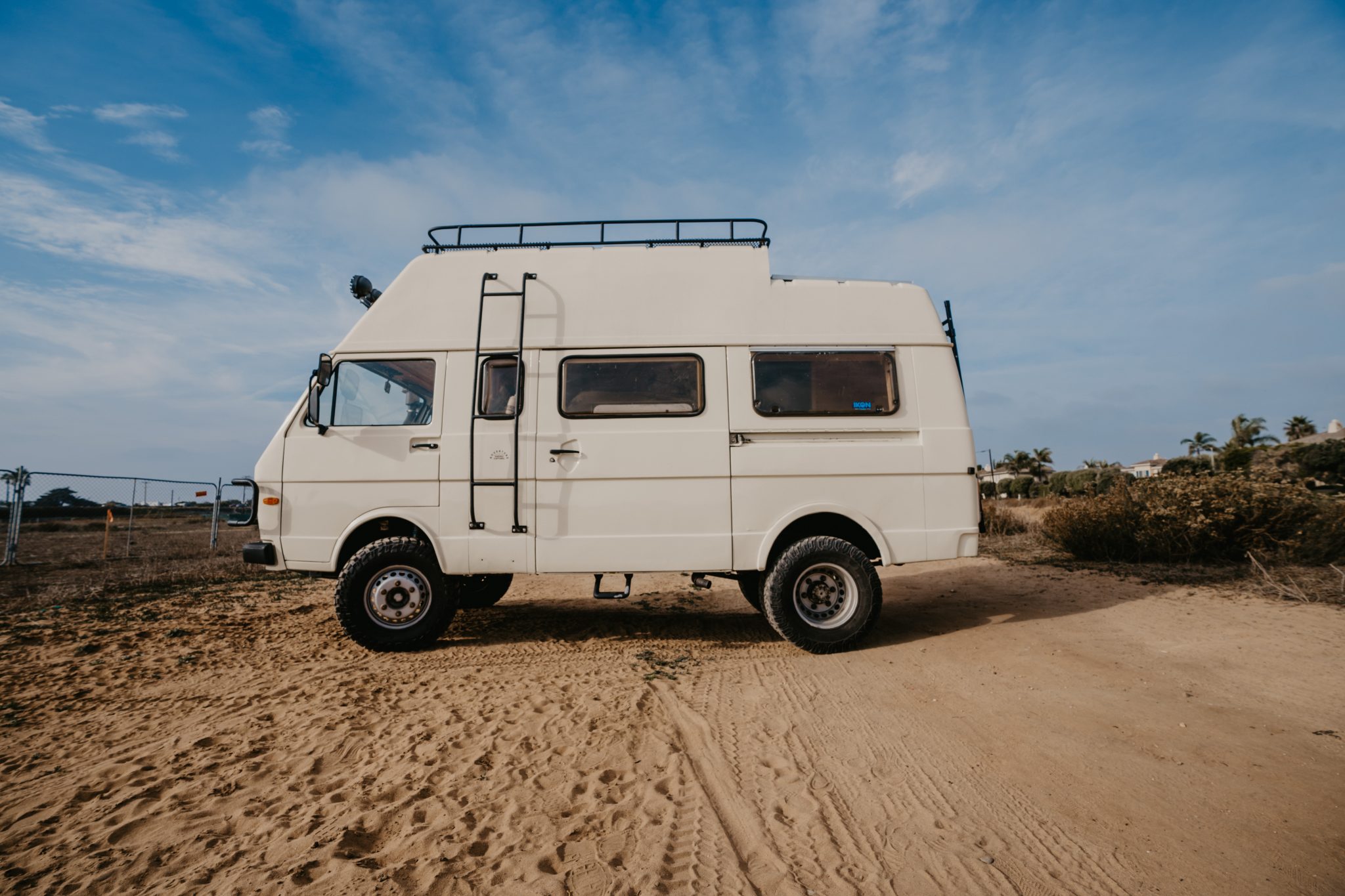1989 Volkswagen LT45 Dually Camper Conversion – Sesame Cars