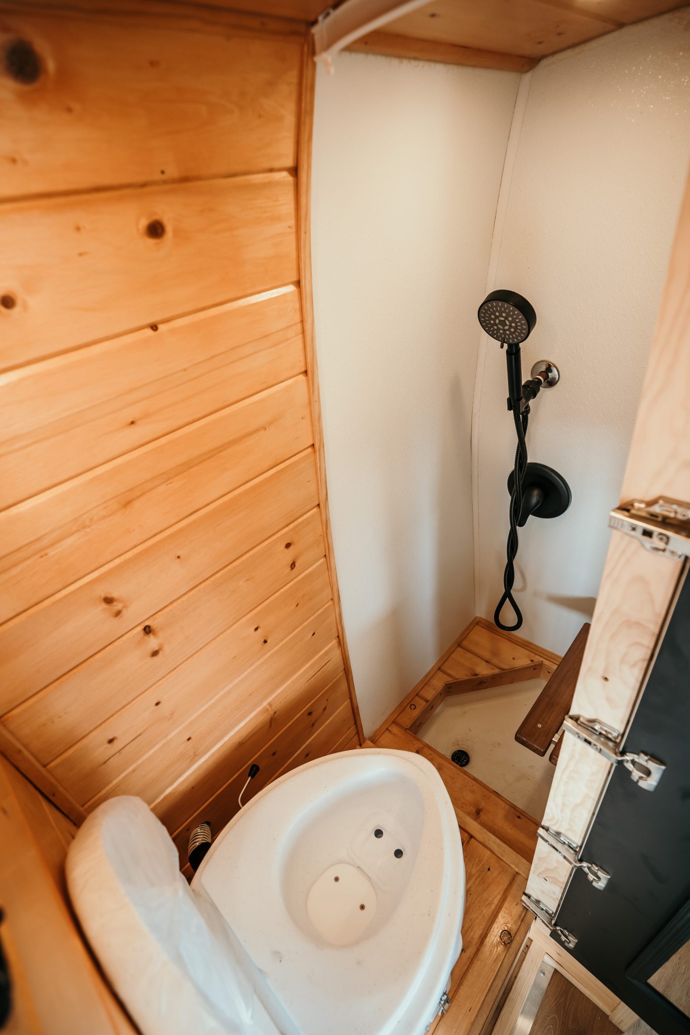 1989 Volkswagen LT45 Dually Camper Conversion – Sesame Cars