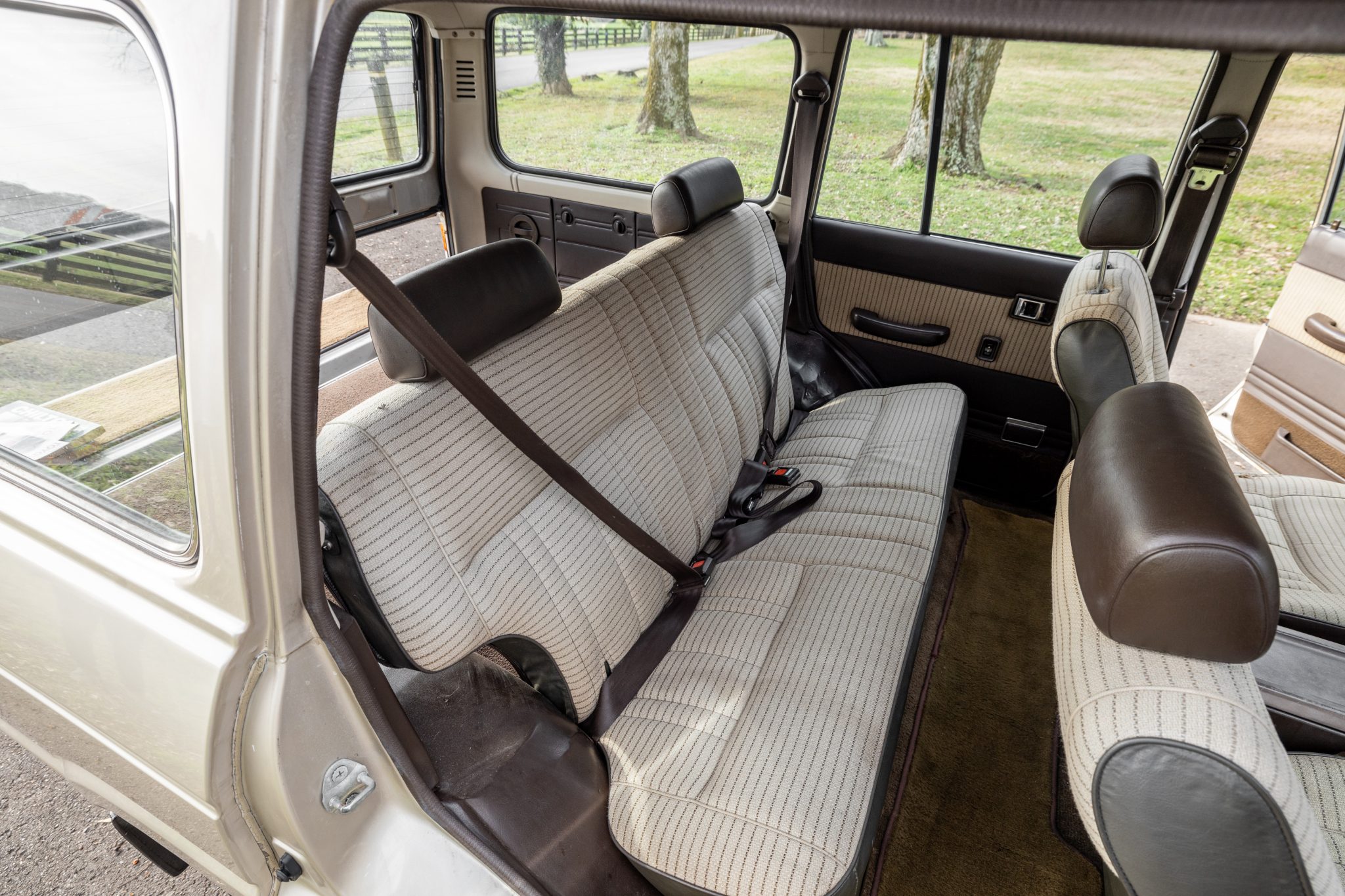 1989 Toyota Land Cruiser FJ62 – Sesame Cars