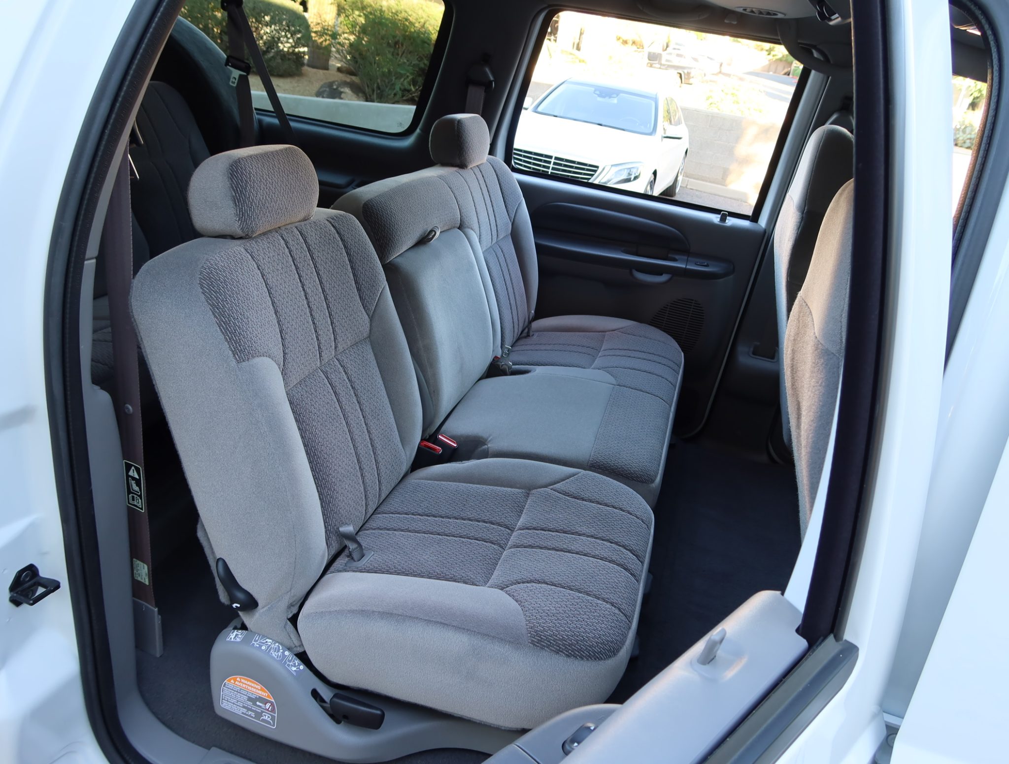 2000 Ford Excursion XLT 4×4 – Sesame Cars